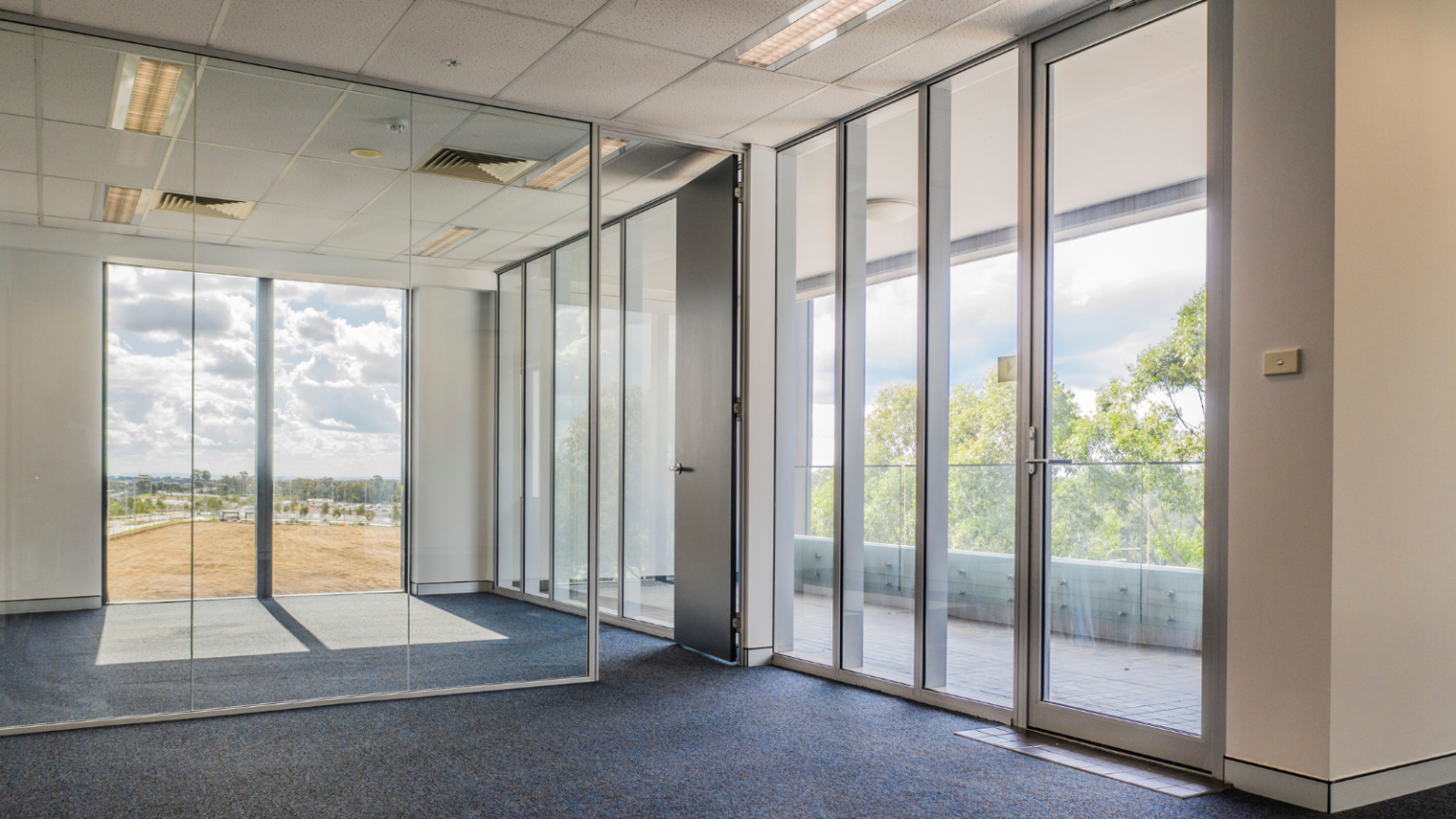 Fire rated glass materials: Enhancing building safety - VJF Systems