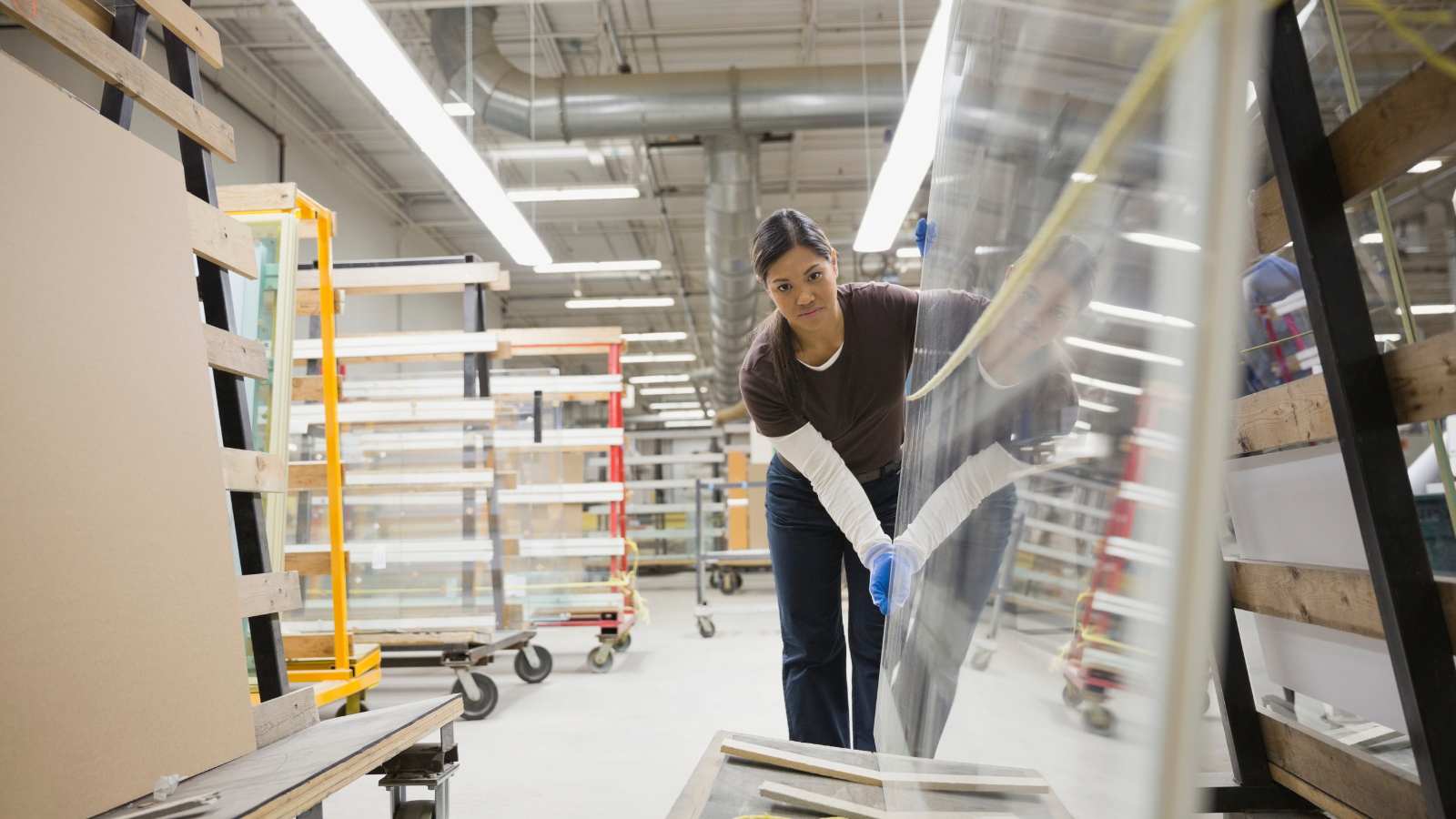 Exploring the different types of fire rated glass - VJF Systems
